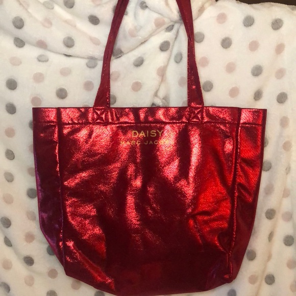 Marc Jacobs | Bags | Marc Jacobs Daisy Red Sparkle Shoulder Tote Bag ...